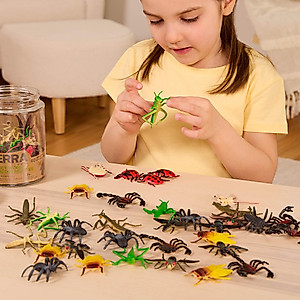 Terra by Battat – Toy Bugs & Insects Tube – 60 Mini Figures in 12 Realistic Designs – Toy Ants, Scorpions, Dragonflies & More – Creepy Crawlies in Storage Tube – Insect World – 3 Years +
