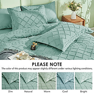 HYMOKEGE Duvet Cover Queen Size, Boho Tufted Queen Duvet Cover 3 Pieces, Soft & Lightweight Shabby Chic, Embroidery Bedding for All Seasons, 1 Duvet Cover 90" × 90" & 2 Pillow Shams, Sage Green