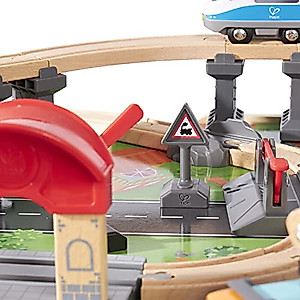 Hape E3766 70 Piece Railway Train Table and Set Toy with Battery Powered Locomotive, Removable Playmat Surface and Storage for Kids 3 Years and Up