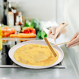 Hiceeden Nonstick Crepe Pan with Spreader, 10-Inch Tortilla Pan with Detachable Handle, Ceramic Coating Pancake Griddle Pan Dosa Tawa Pan, for All Stove, Induction Compatible, PFOA Free (White)