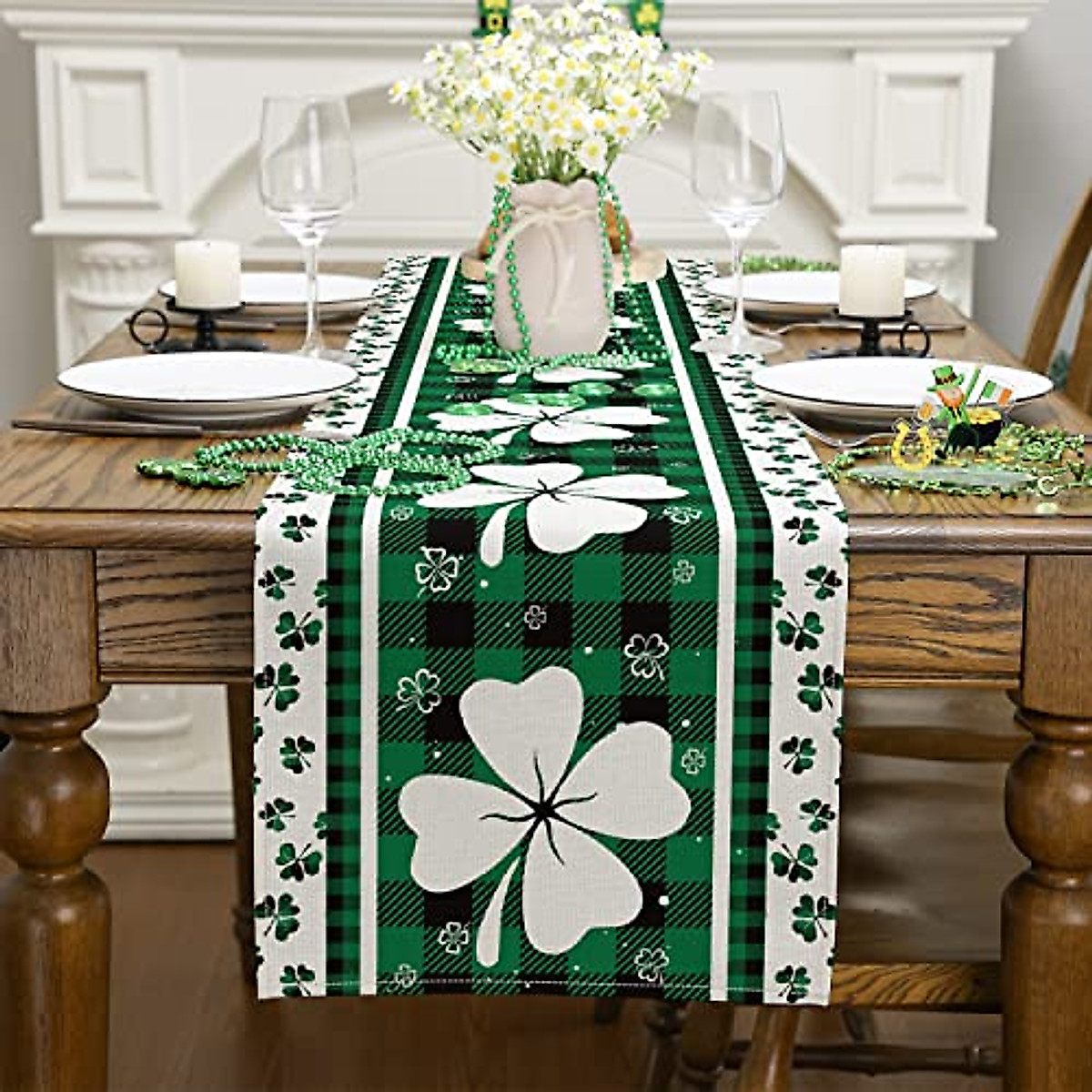 Siilues Spring Table Runner, Buffalo Plaid Shamrock St. Patrick's Day Decoraions Green Seasonal Spring Holiday Table Decorations for Indoor Outdoor Dining Table Decor (13'' x 72'')