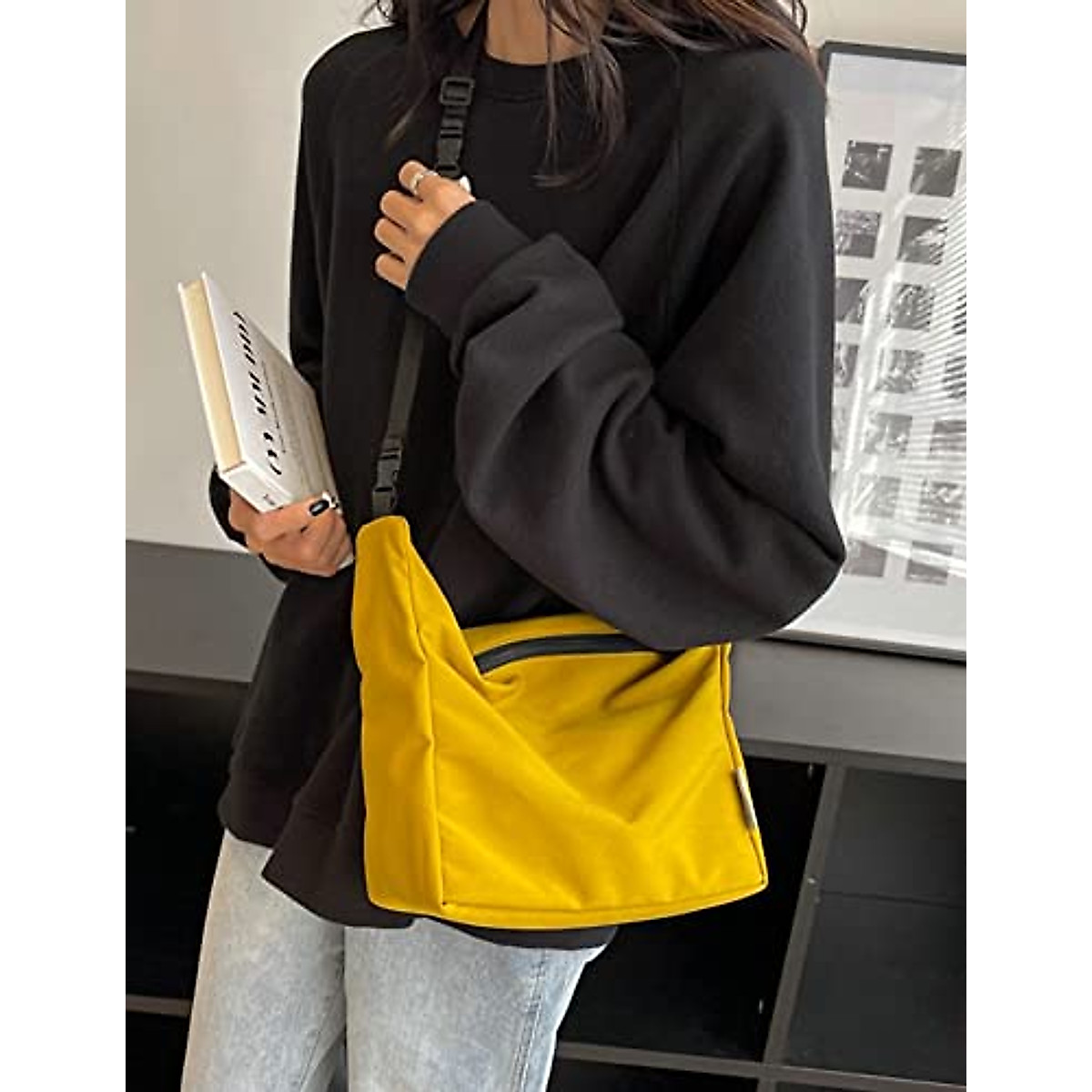 Hobo Bag Women Chic Tote Bag Stylish Nylon Shoulder Bag Students Fashion Messenger Bag
