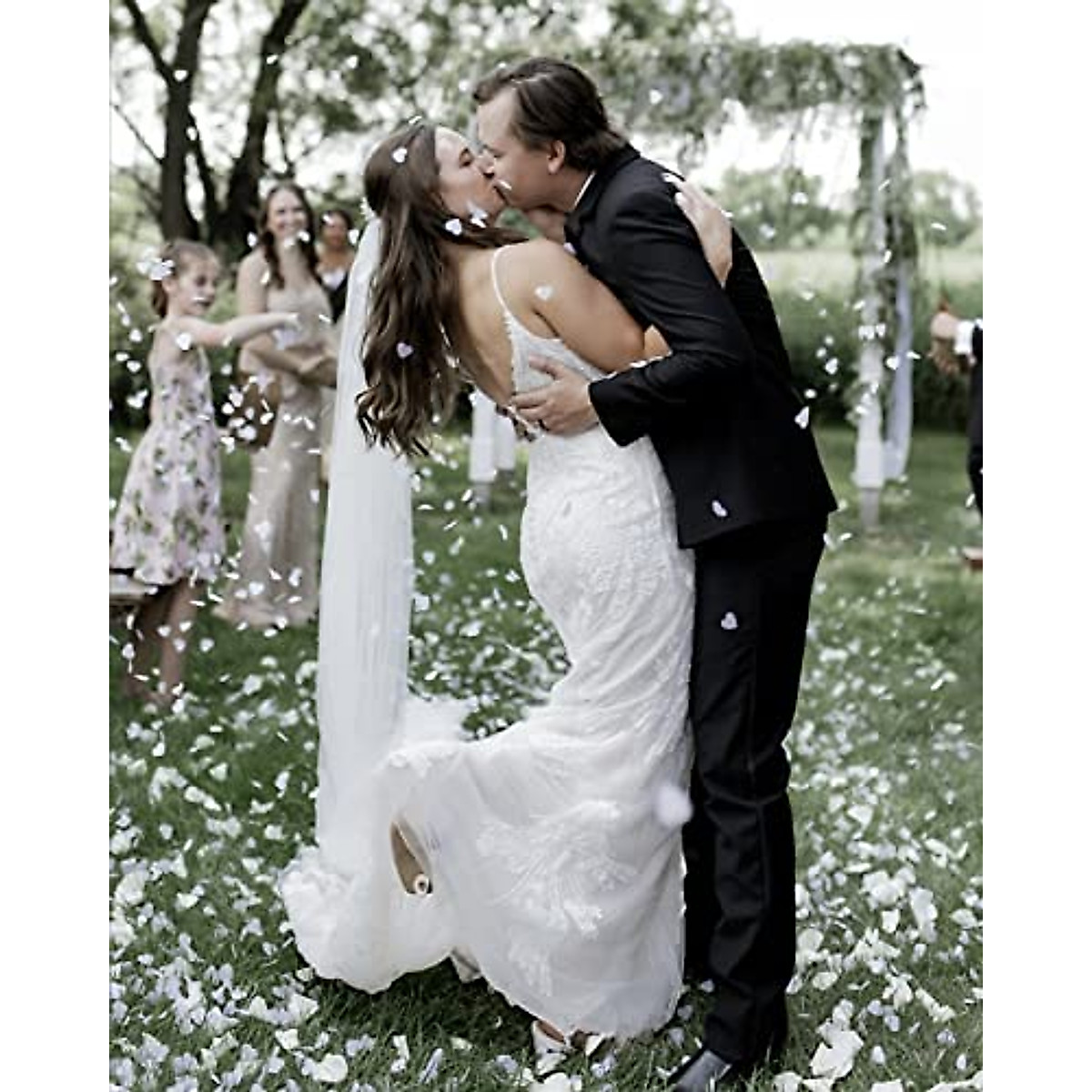 Battife 7.1 Oz White Heart Shaped Confetti, 30000PCS Tissue Paper, Table Confetti for Wedding Celebrations Party, 200 Gram