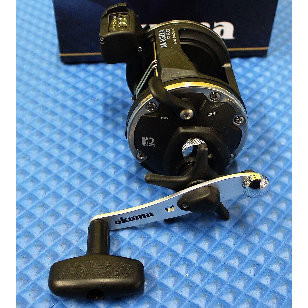 Okuma Magda Pro Line Counter Levelwind Trolling Reel, Small, Black/Silver, MA-30DX