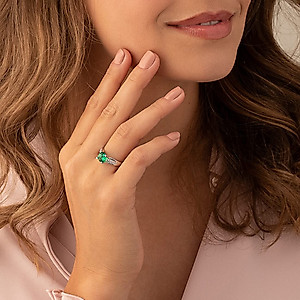 PEORA Simulated Emerald Cathedral Ring in Sterling Silver, Solitaire Round Shape, 8mm, 1.75 Carats total, Comfort Fit Size 7