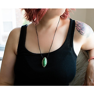 SalesOne LLC Marvel Studios Shang-Chi and the Legend of the Ten Rings Green Pendant Necklace Authentic Prop Replica, Cosplay Costume Accessories | MCU Superhero Comic Book Gifts And Collectibles