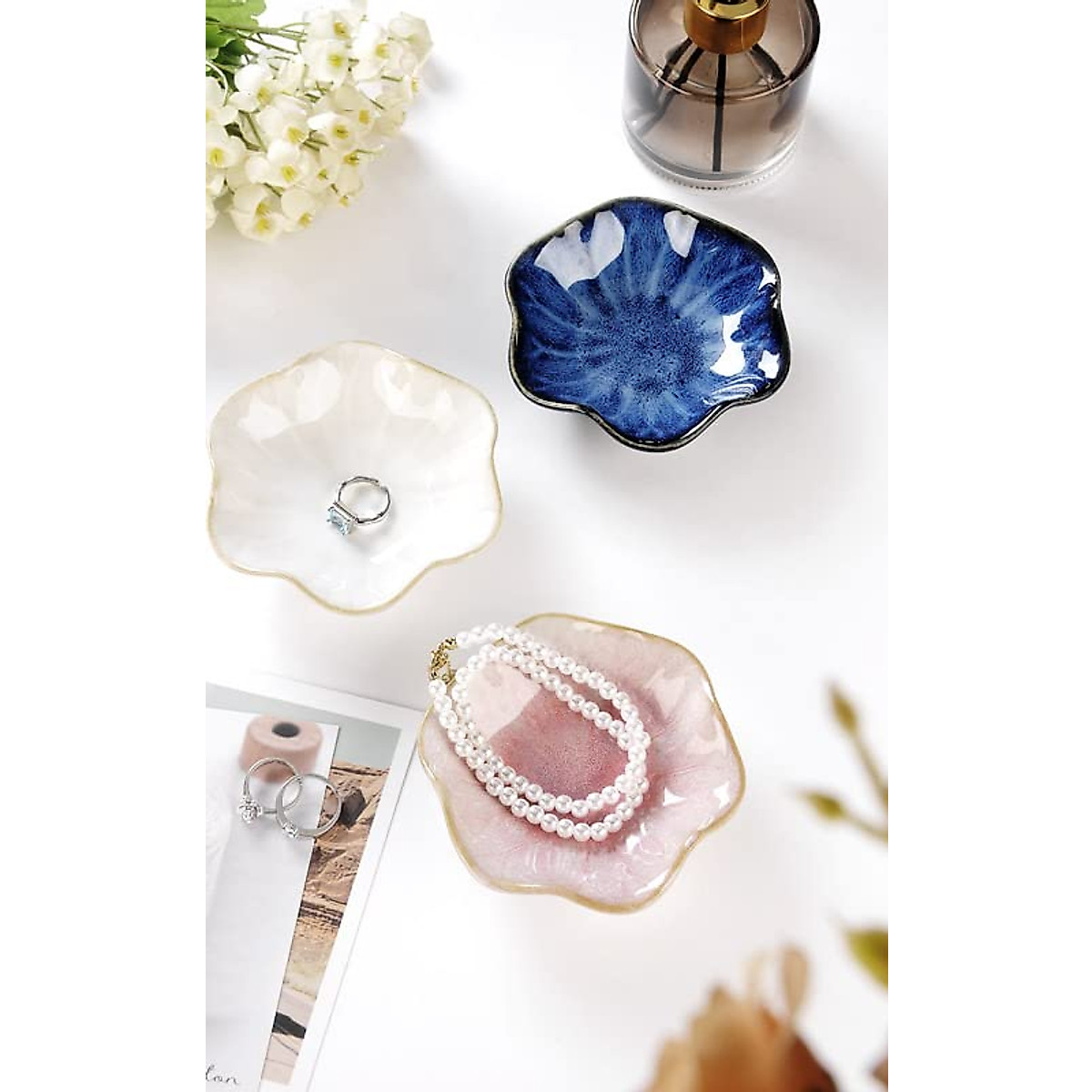 JAMEND CLXP Lotus Leaf Shape Ring Holder Dish, Small Key Bowl, Ceramic Trinket Tray Jewelry Dish Organizing Necklace Earrings for Mom Friend Sister, White. All Jewelries Are NOT Included.