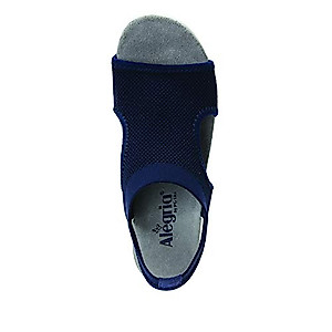 TRAQ by Alegria Qeen Womens Smart Walking Shoe Navy 7 M US