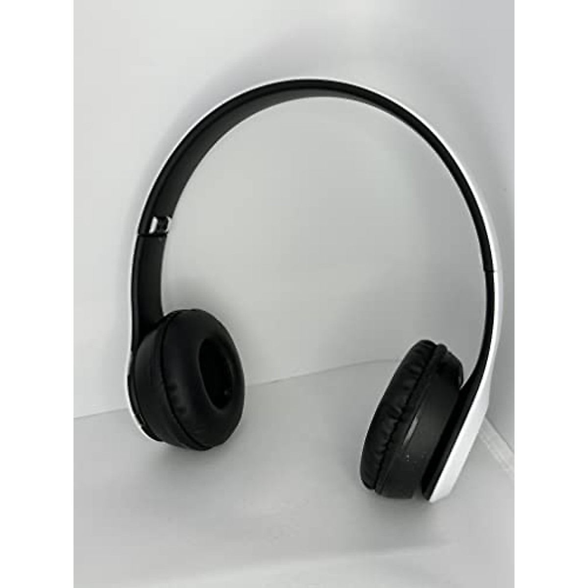 White P47 Wireless Headphones, Microphone, Sport Headphones, Headphone for TV, Sound as Sport Earphones with Mic, Noise Cancelling, Computer, Workout, Wire,