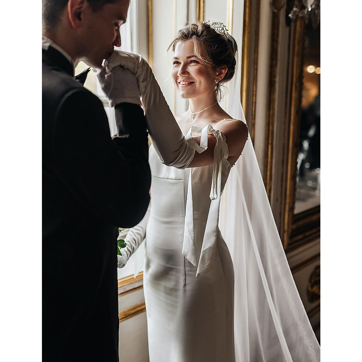 BEAUTELICATE Wedding Bridal Veil with Comb 1 Tier Lace Applique Chapel Length 90" White