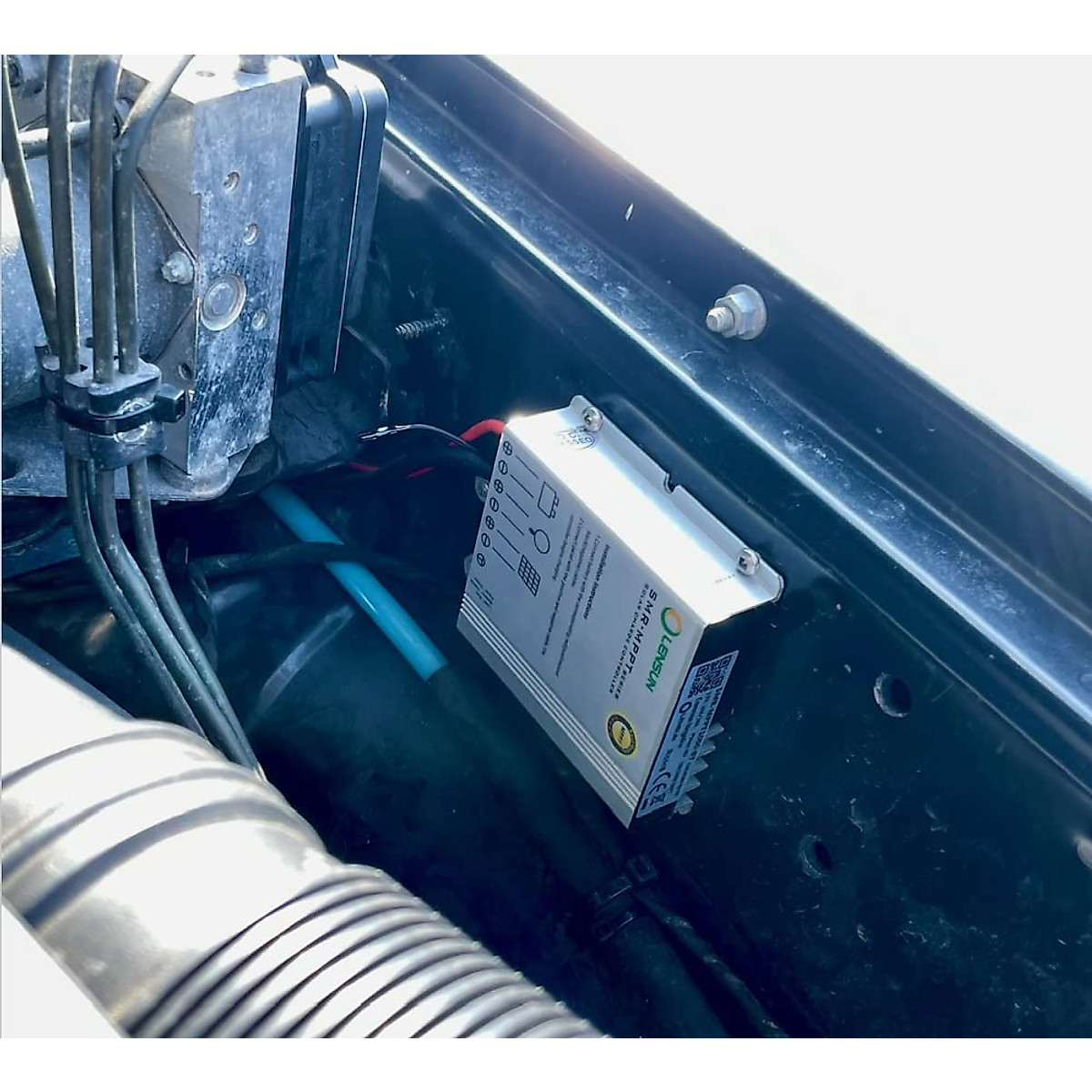 LensunSolar Waterproof 10A 12V Bluetooth MPPT Solar Charge Controller Regulator with Battery Alligator Clips and Standard Solar Connectors for Lithium-ion LiFePO4 AGM Gel Lead-Acid Vehicle Batteries