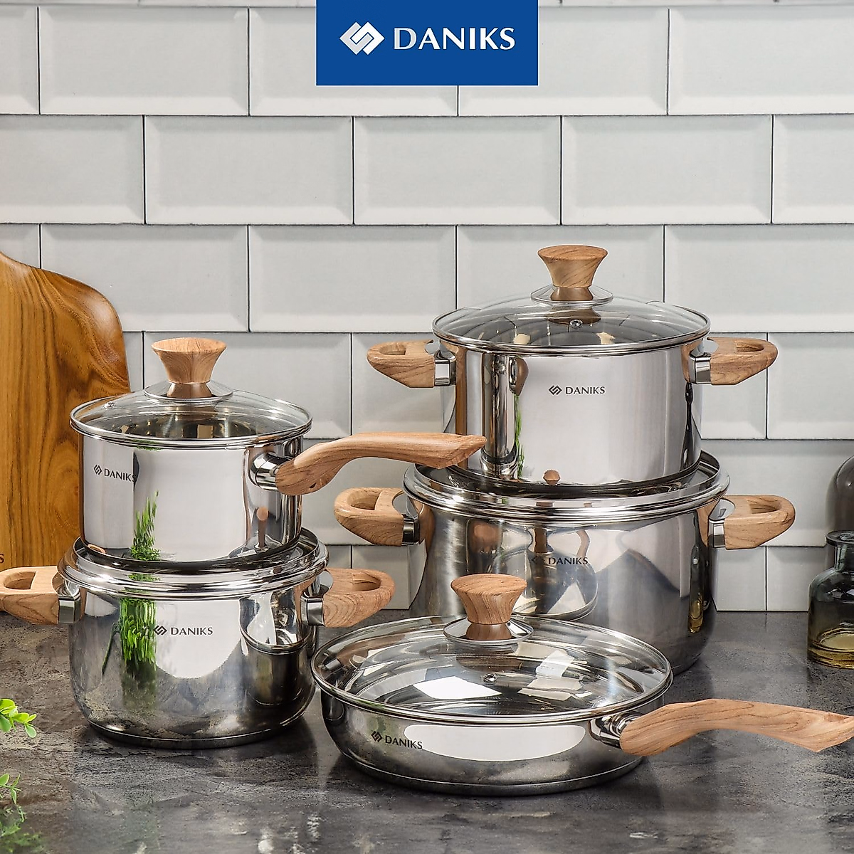 Daniks Oslo Stainless Steel Stock Pot with Glass Lid | Induction 2 Quart | Dishwasher Safe Pot | Heatproof Handles | Soup Pasta Stew Pot | Silver