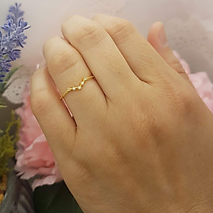 Dazzlingrock Collection White Diamond 5 Stone Beaded Chevron Band for Women (0.05 ctw, Clarity I-J, Clarity I1-I2) in 14K Yellow Gold Size 7