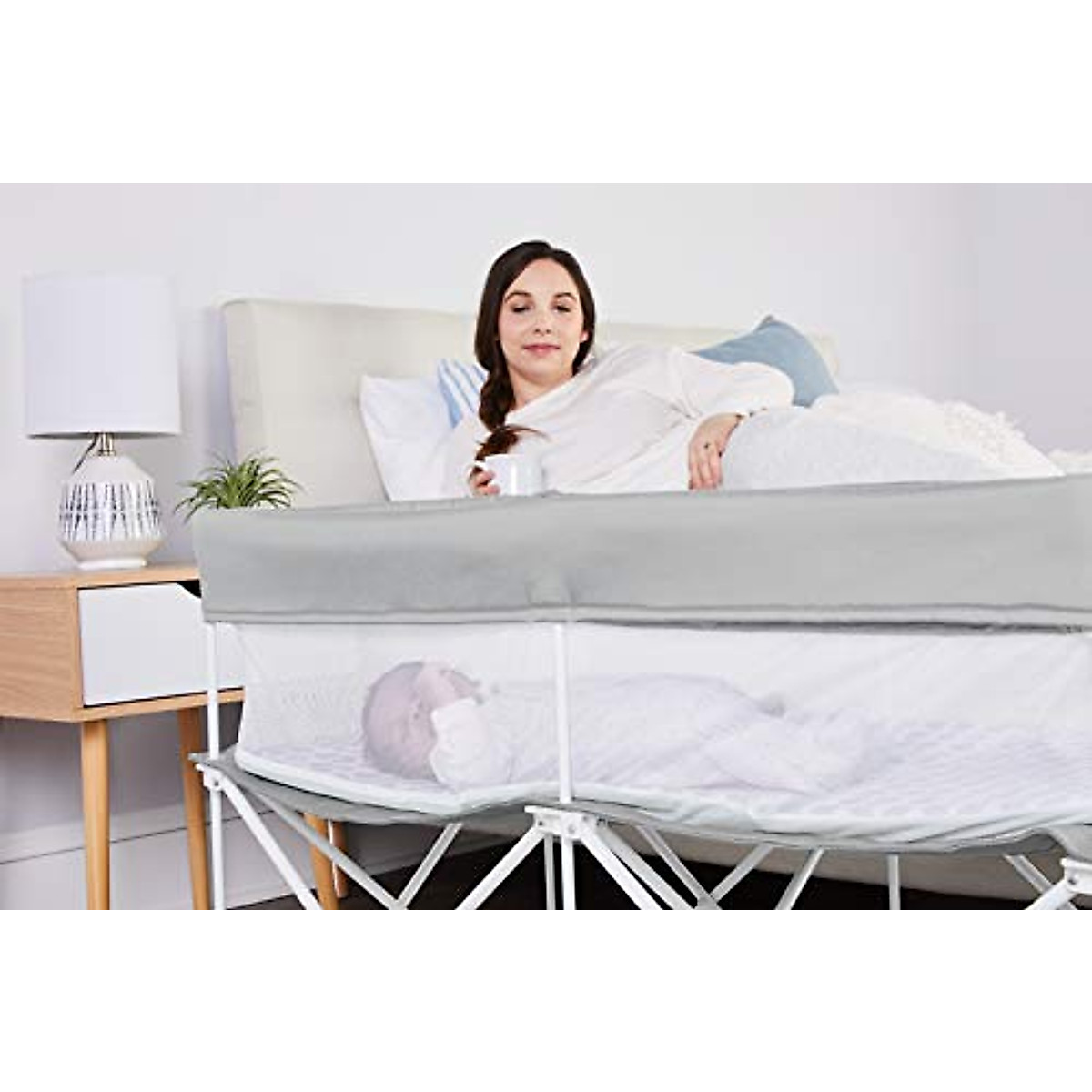 Regalo My Crib Portable Infant Bassinet, Includes Design Padded Insert, Travel Carry Bag, Support Tubes, Step Safety Locking Mechanism