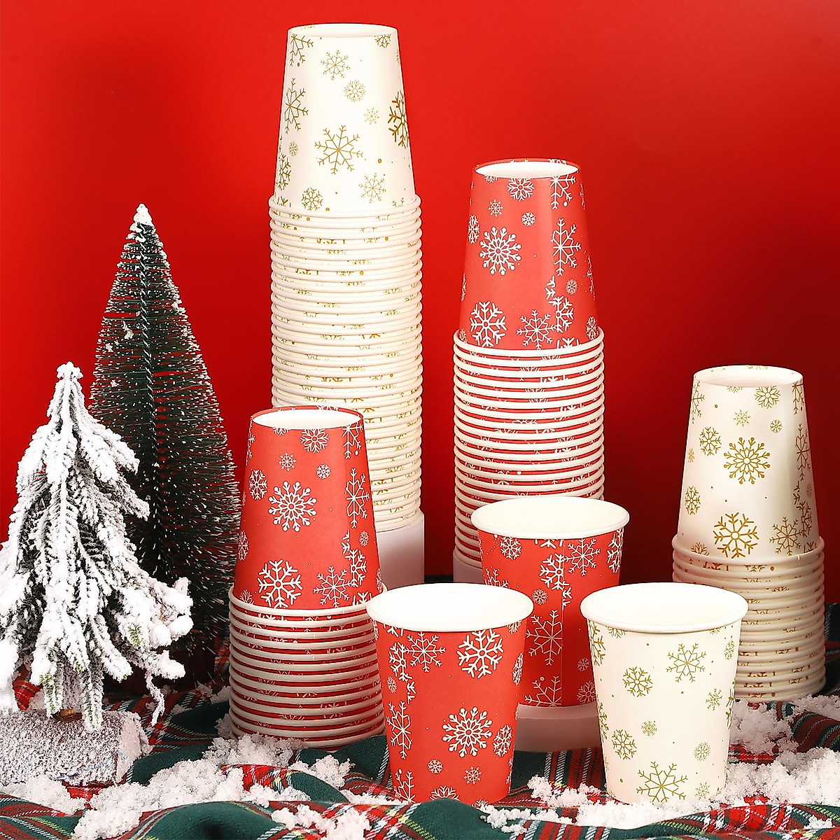 SUMAJU 100 Pcs Christmas Snowflake Paper Cups, 9 OZ Disposable Christmas Paper Cups Winter Coffee Cups Red White Snowflake Christmas Cups Drinking Tea Xmas Paper Cups for Daily Use Holiday Party