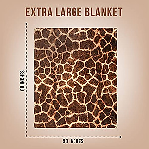 Giraffe Print Throw Blanket, Adorable Super-Soft Extra-Large Giraffe Blanket for Women, Girls, Teens and Children, Cute Fleece Giraffe Throw (50in x 60in) Warm Plush and Cozy Throw for Sofa or Couch