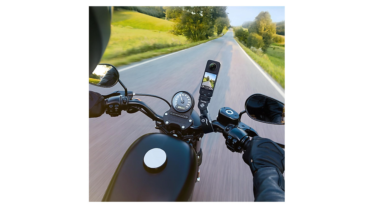 Insta360 Motorcycle Bundle: Secure Camera Mounts for Rides