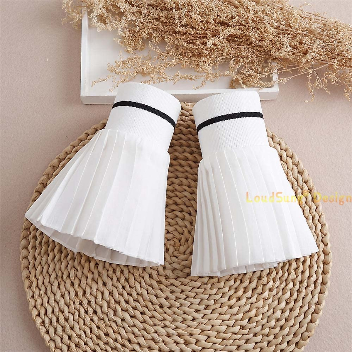 LoudSung False Sleeves Wrist Cuffs Floral Ruffle Layered Lace Cuff Detachable Fake Sleeves for Women Girls