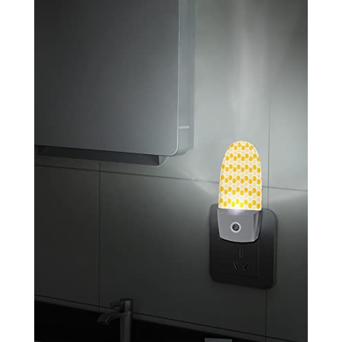 Womenfocus Night Light, Geometric Honeycomb Hexagon Yellow Night Light for Kids, Night Lights for Bedroom Decor Bathroom Decor, Night Lights Plug Into Wall, LED Light Energy Efficient Wall Lights