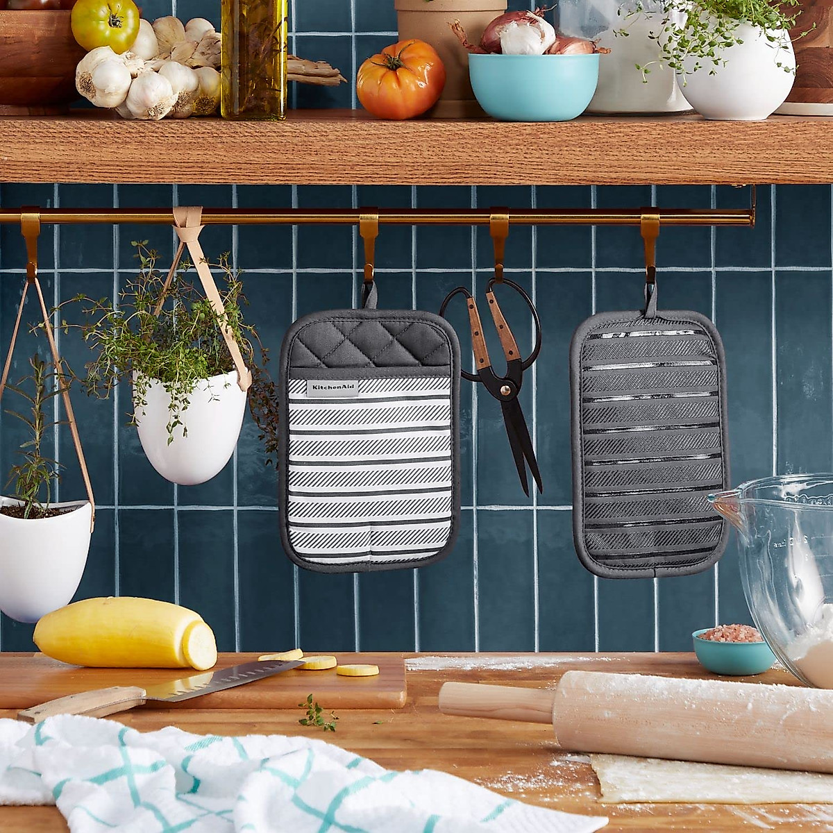 KitchenAid Albany Pot Holder 2-Pack Set, Charcoal Grey, 7"x10"