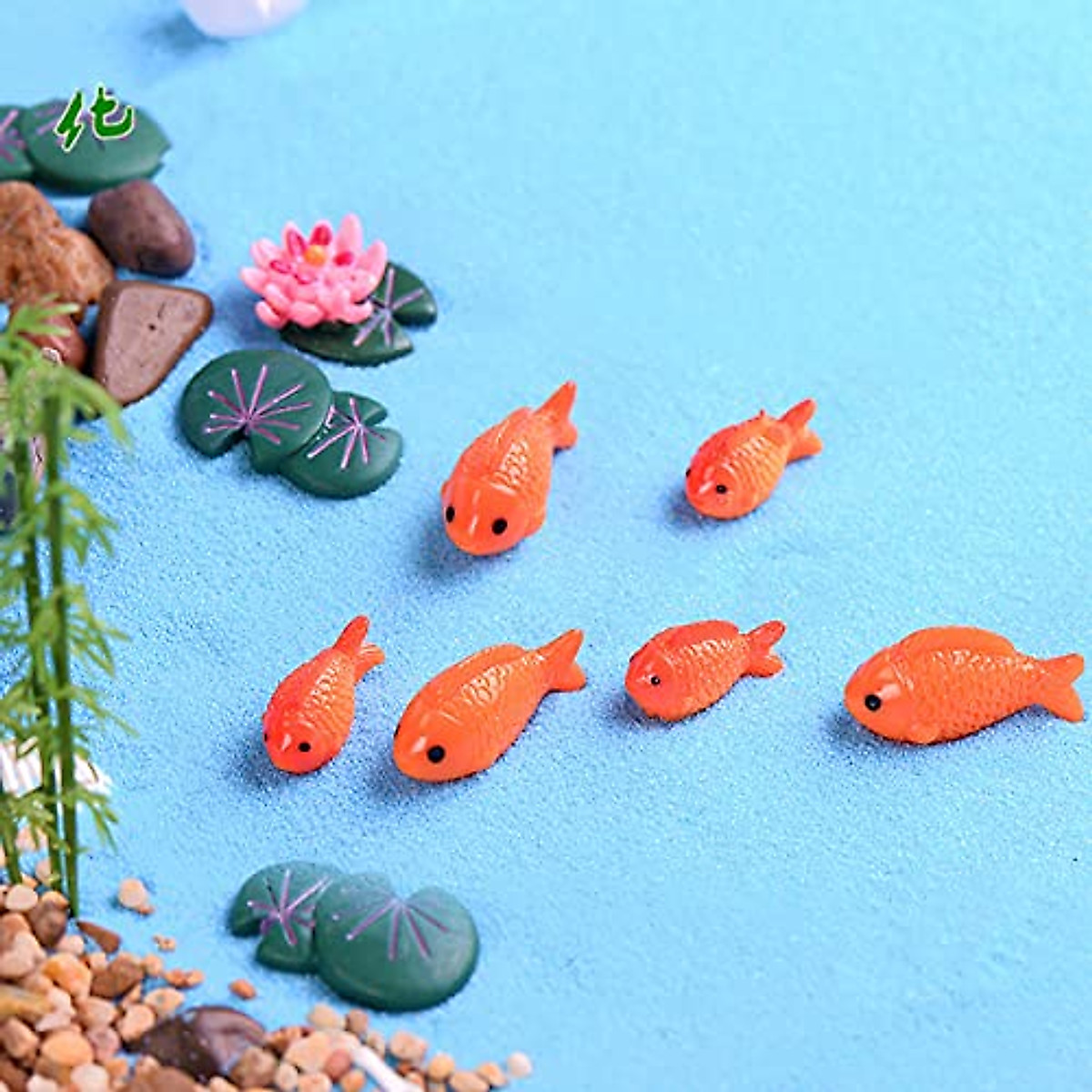 MAOMIA 20 Pcs Miniature Fish Figurines Resin Fish Tank Decoration Fairy Garden Mini Goldfish Micro Landscape Decor Ornament