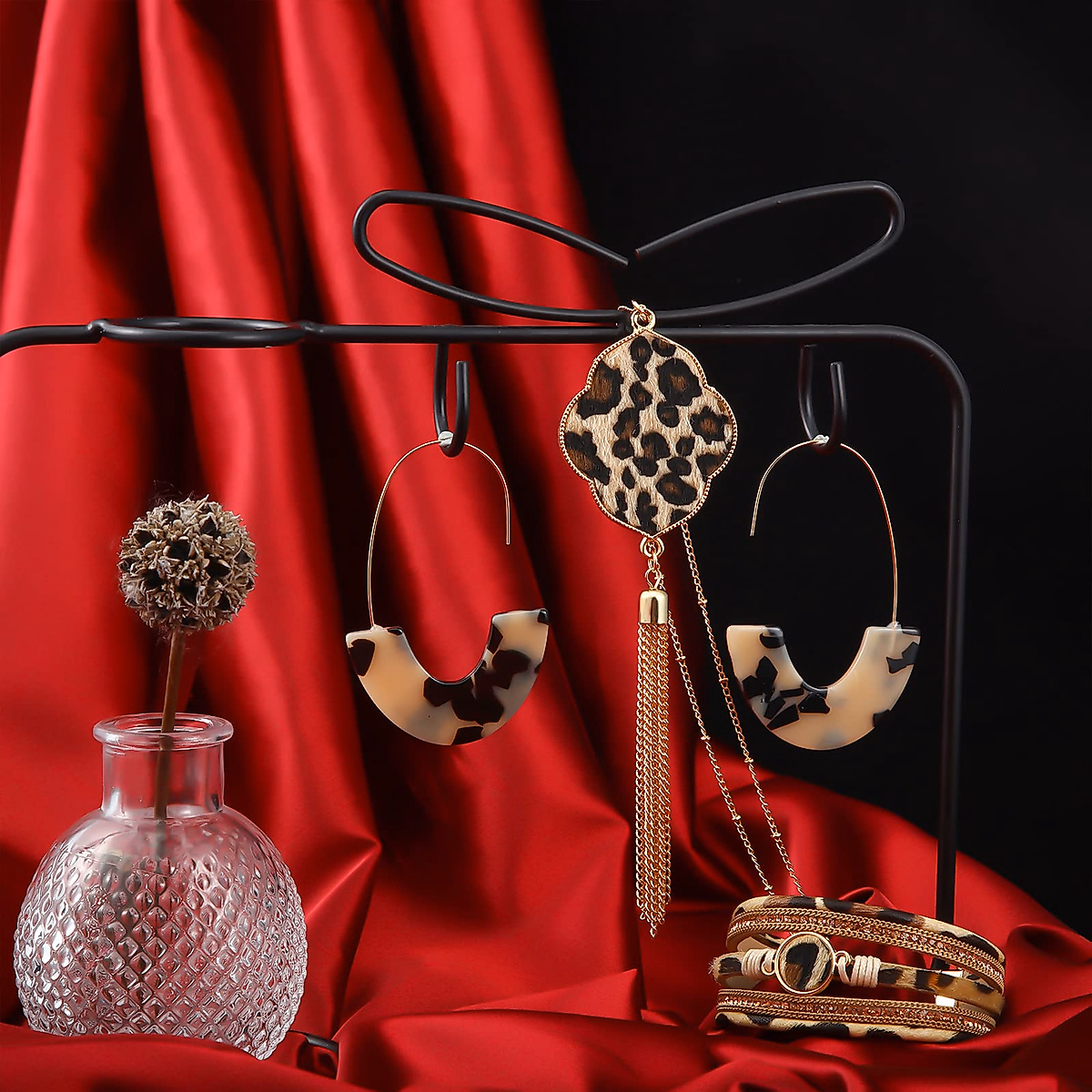 Junkin 4 Pieces Women Leopard Jewelry Set Leopard Earrings Bracelets Necklace French Beret Cheetah Set for Cosplay Party Costume Accessories