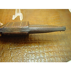 New Buck Vanguard Cross Draw Knife Sheath. Made of 10 Oz Water Buffalo Leather and Has a Rope Pattern Tooling with Random Patterning in the Center of the Sheath. Sheath ONLY!