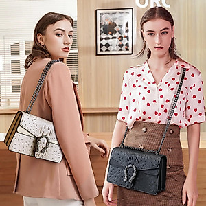 MYHOZEE White Crossbody Bags for Womens, Quilted Crossbody Purses Chain Shoulder Bag for Women