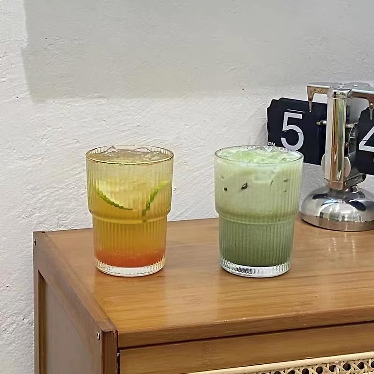 QWEZXO 13OZ/400ML Ice Coffee Glass Tumbler, Thick Wall Water Glass Cup Mug Tea with Straw and Lid Sealed Carry On （Clear）