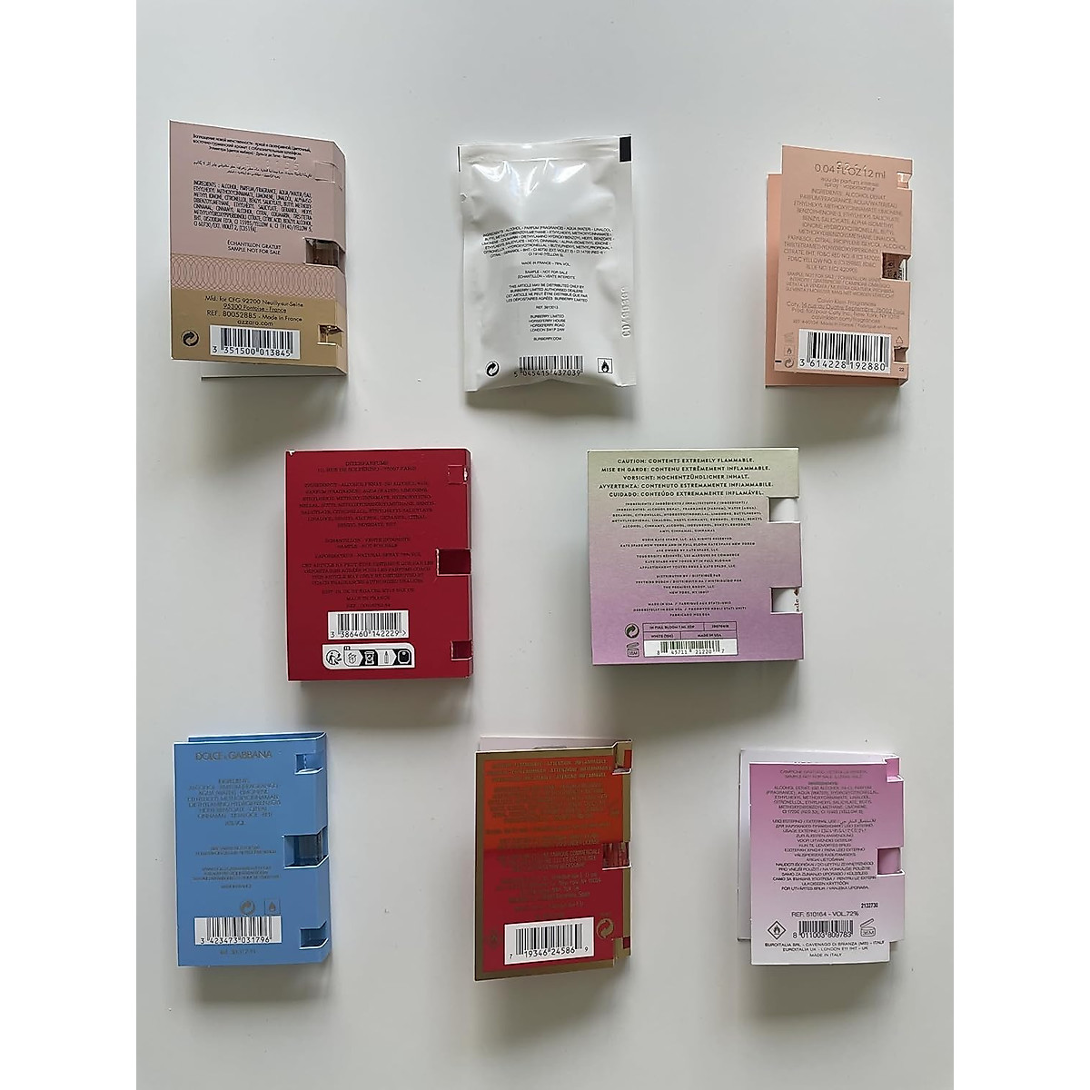 Infinite Scents Perfume Sampler Set for Women: 12 High-End Designer Perfumes + Expert Scent Guide + Deluxe Velvet Gift Pouch for Girlfriend, Wife, Mother