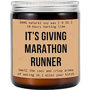 It's Giving Marathon Runner Candle - Gift for Marathon Runner - Marathon Gift - Marathon Decoration Candle - Gift for Him Her