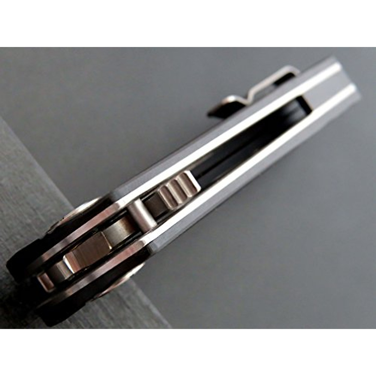 Eafengrow CH3001-G10 Folding Knives D2 Steel Blade G10 Material Handle Camping Knife Flipper Blade Knife Hunting Survival Hand EDC Tools (Black)