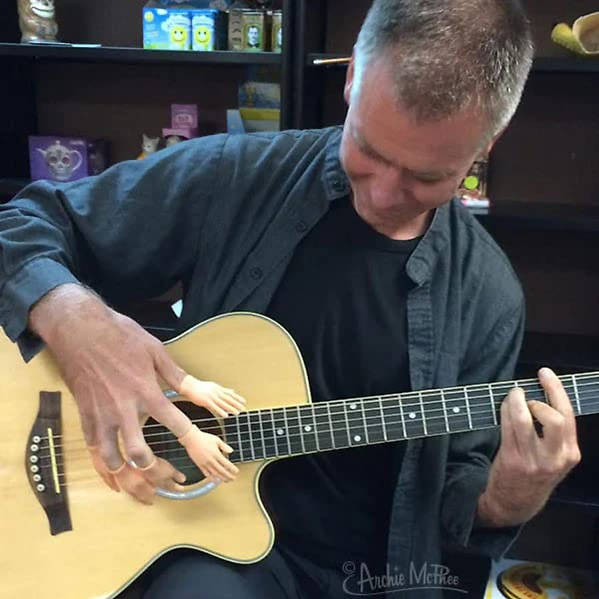 2pcs Finger Hands Finger Puppets | Soft Vinyl Little Finger Puppet Party Favors Novelty Gag Toys Practical JokeToy | Sarcastic Toys for a Crazy Game Night with Friends | White Skin Tone