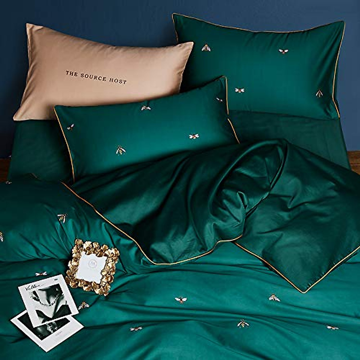RoyalLinens 4 Piece Luxury Emerald Green Duvet Cover Set 100% Cotton 60S Sateen Bedding Sheets Percale Bedclothes with Bees Printed Bed Linen (Queen Size 4pcs)