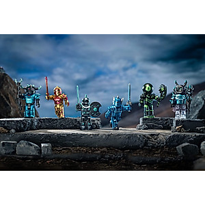 Roblox Action Collection - Champions of Roblox 15th Anniversary Gold Six Figure Pack [Includes Exclusive Virtual Item]