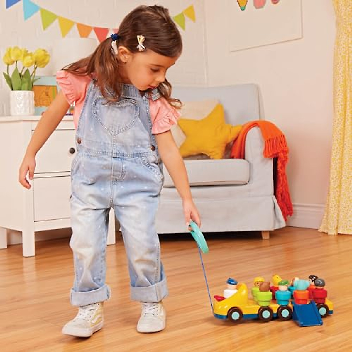 Battat – Toy Bus For Toddlers – Bus Toy With Moving Parts & 9 Figures – Developmental Toy For Babies – Spinning Bus – 18 Months + – Spinning Bus