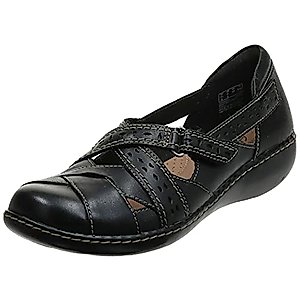 Clarks Women's Ashland Spin Q Slip-On Loafer, Black, 8.5 N US