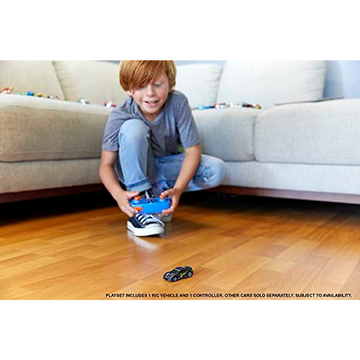 Hot Wheels RC 1:64 Scale Nissan GT-R Rechargeable Radio-Controlled Racing Cars for On- or Off-Track Play, Includes Car, Controller & Adapter for Kids 5 Years Old & Up