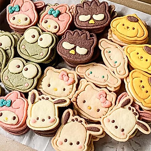 Mini Anime Cookie Cutter Set, 8 Piece Cartoon Stamped Embossed Molds for Baking Cupcake Pancake Apple Pie Pastry, Suitable for Gingerbread Frosting Decoration