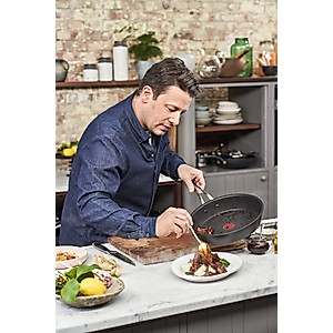 Tefal Jamie Oliver Cook’s Classics Frying Pan, 28cm, Non-Stick, Oven-Safe, Induction, Riveted Handle, Hard Anodised Aluminium, H9120644, Black