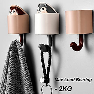 Maydahui 4PCS Squirrel Shaped Adhesive Wall Hook Cute Cartoon Animal Wall Hooks for Kids Room Living Room Bedroom Home Decoration