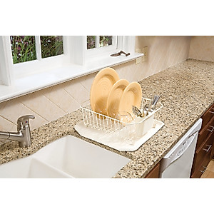 Rubbermaid 18 in. L x 14.7 in. W x 1.3 in. H Clear Plastic Dish Drainer