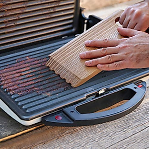 Mr.Art Wood BBQ and Grill Wooden Scraper Tool, Size 10.6” x 4.7” – Made in Europe, Barbeque Cleaner with Grooved and Flat Edge – 100% Natural One-Piece Ash Wood