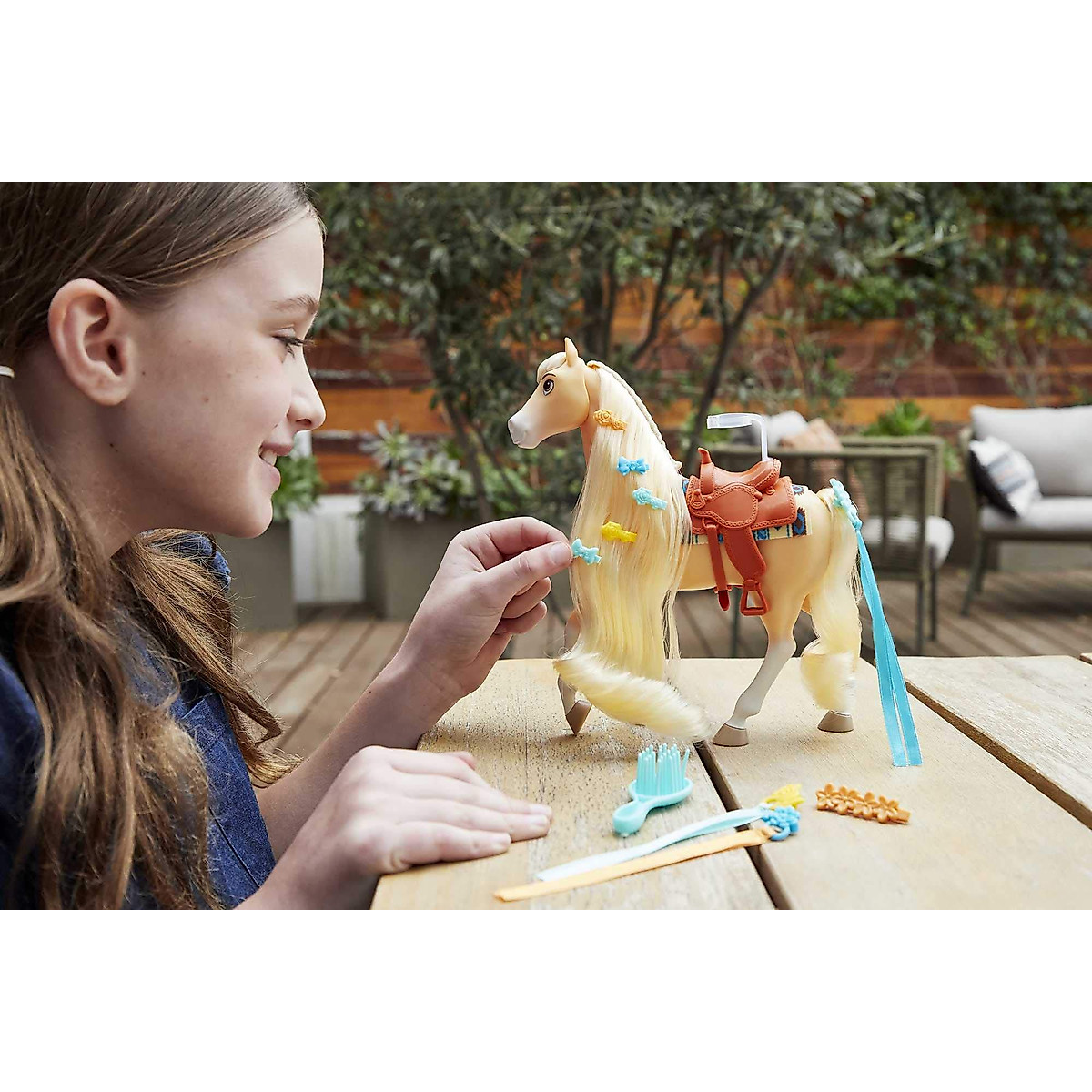 Mattel Spirit Untamed Miradero Festival Styling Chica Linda Horse (8-in) with Long Mane and Tail & Hair Play Accessories, Great Gift for Ages 3 Years Old & Up