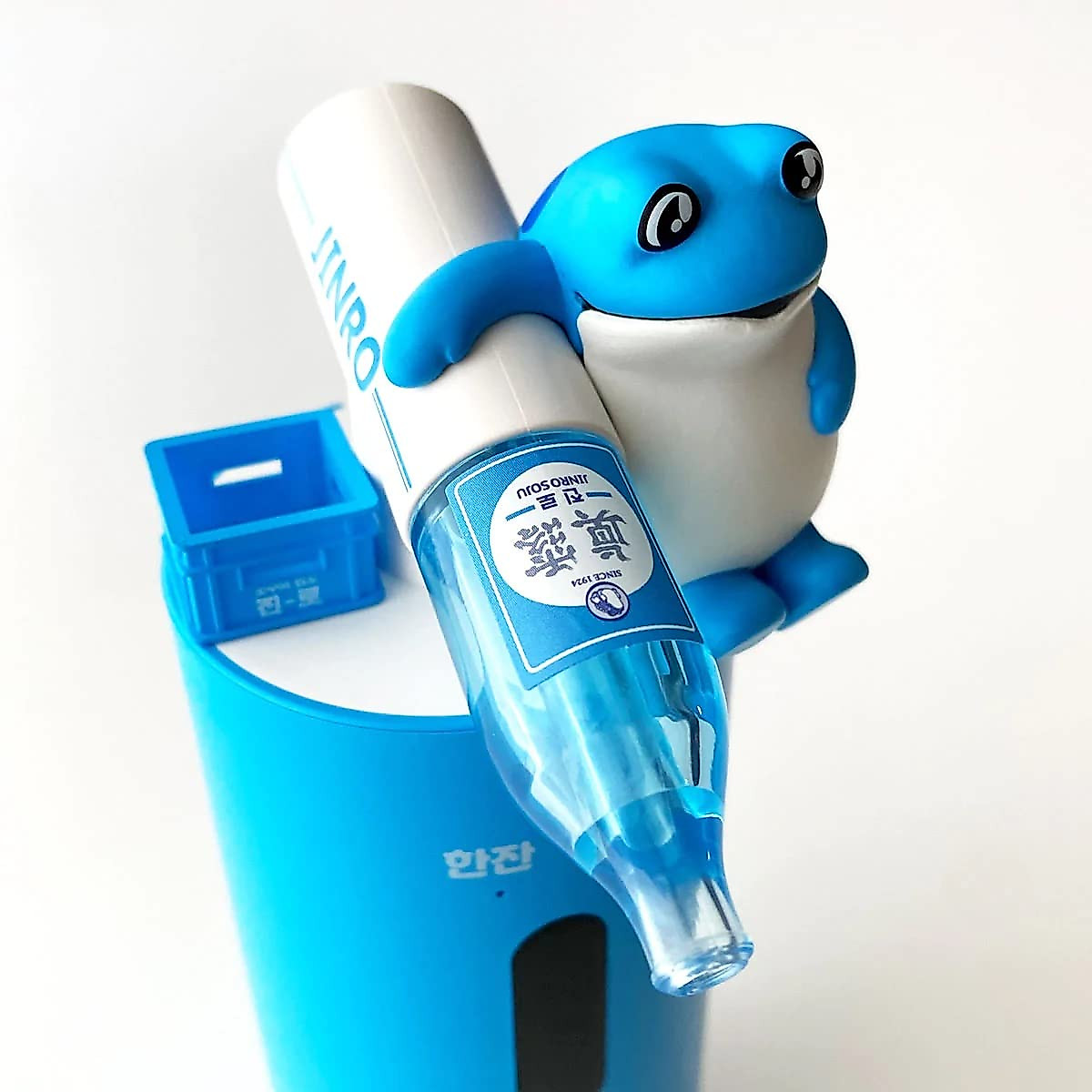 Jinro Soju Dispenser with 2 pcs of Soju Glasses, Automatic Drink Dispenser for Soju Only, Classic Soju Brand Merch, Korean Soju, Funny Gifts, Silicone Tube 2 Sizes, C-TYPE Charging [OFFICIAL LICENSE]