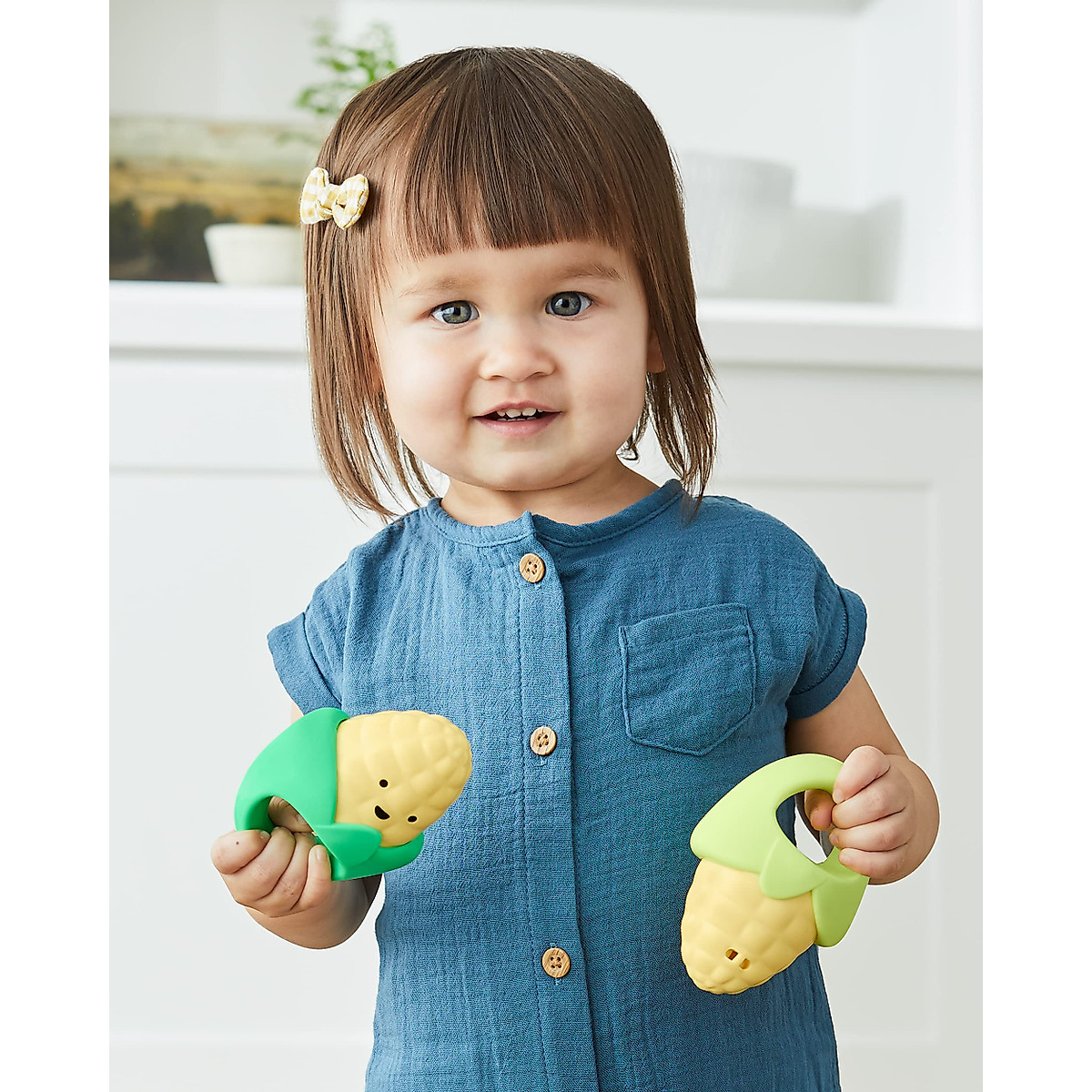 Skip Hop Baby Musical Toy Maracas, Farmstand, Mara-Corns