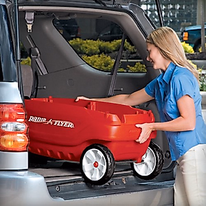 Radio Flyer, Deluxe Family Wagon with Canopy, Plastic Red Wagon, for Ages 1.5+