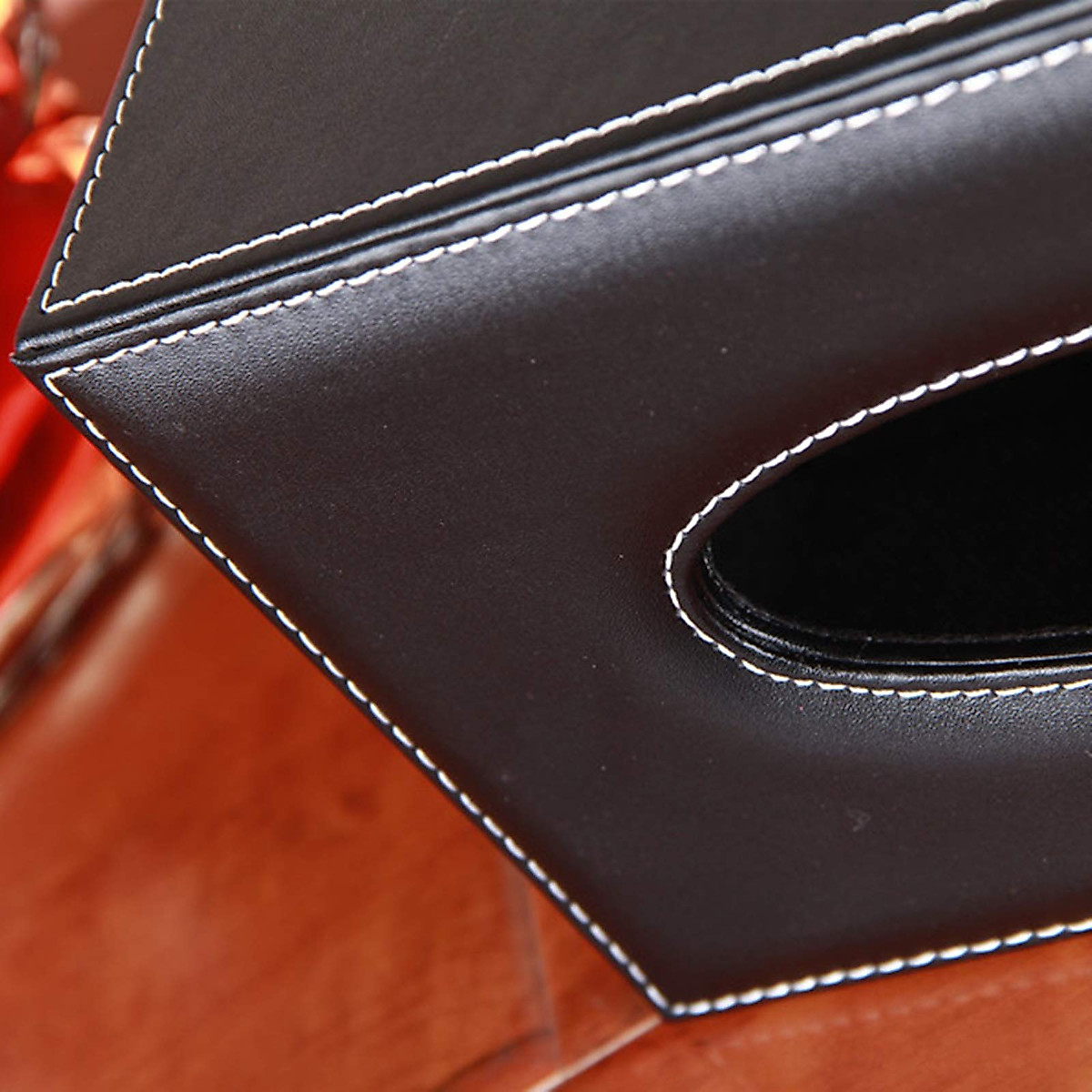 High-end Fashion PU Leather Tissue Box Holder Black with lid, Rectangular Napkin Facial Tissues Holder Dispenser,Home Office Car Tissue Box Cover Decorative Container with Magnetic Bottom (Black)