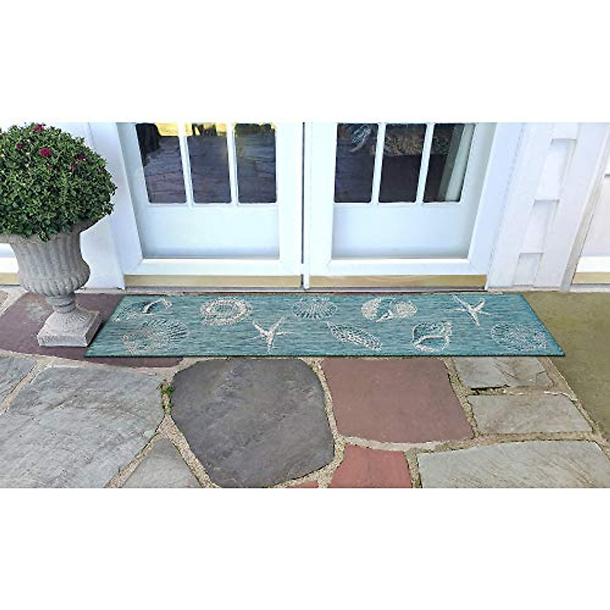 Liora Manne Shells Aqua Indoor Outdoor Area Rug, 1'11" x 7'6"