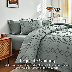 AIKASY Green Tufted Bed in A Bag King ,Geometry Embroidery Comforter Set 7 Pieces，Boho Shabby Chic Comforter Bedding Sets , Soft Microfiber Comforter for All Seasons (Green, 102"x90")